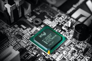 How to Choose the Right Motherboard for Your Needs: A Comprehensive Guide